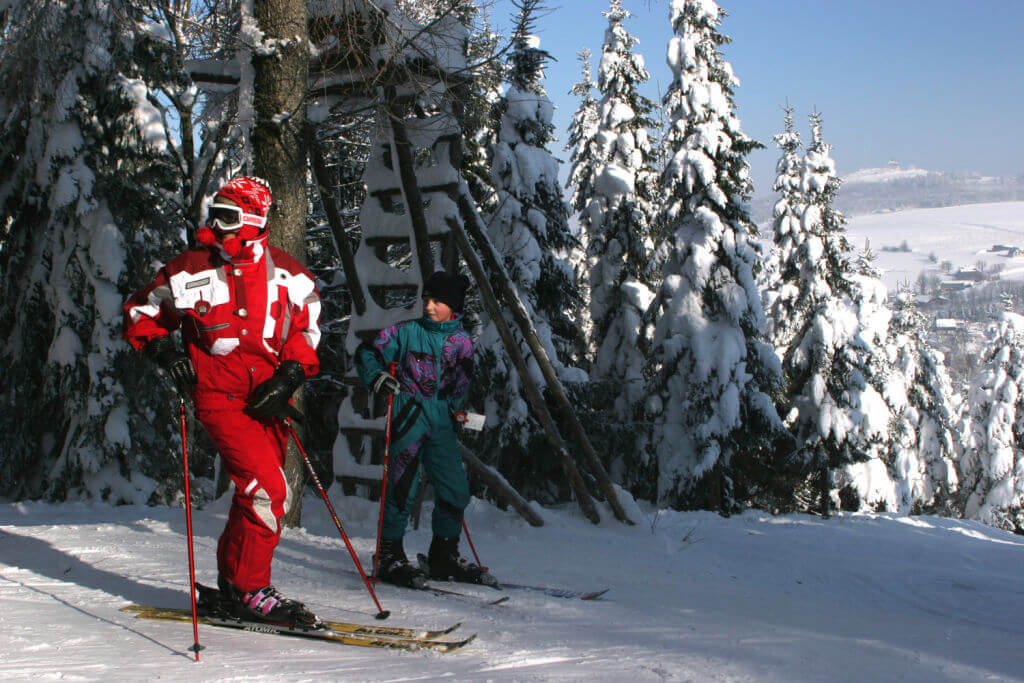 Wintersport im Kurort Seiffen im Erzgebirge - perfekte Pistenverhältnisse