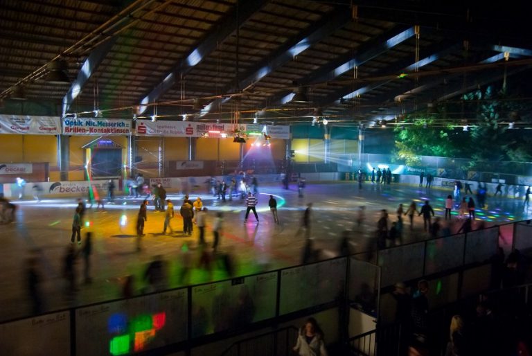 Top 10 Eishallen - Eislaufen, Eisdisco und mehr warten auf Euch