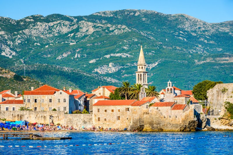 Budva in Montenegro: Sehenswürdigkeiten & Adria-Tipps