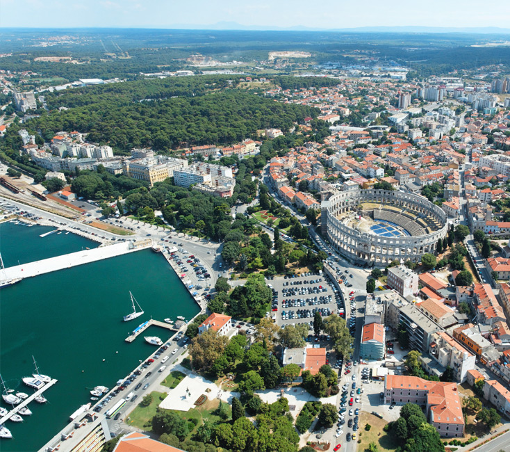 Pula in Kroatien: Sehenswürdigkeiten, Strände & Tipps