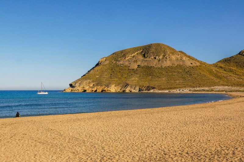 Almería in Andalusien: Strände, Sehenswürdigkeiten & Tipps