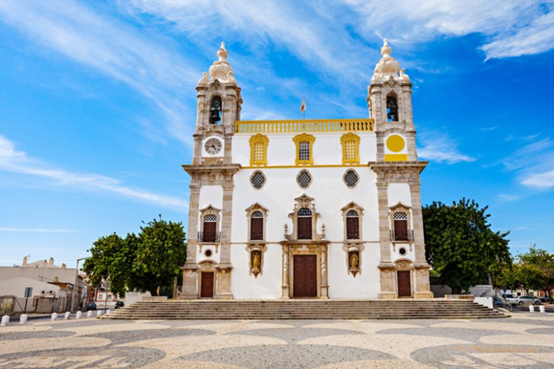 Faro: Sehenswürdigkeiten & Infos zur Stadt an der Algarve