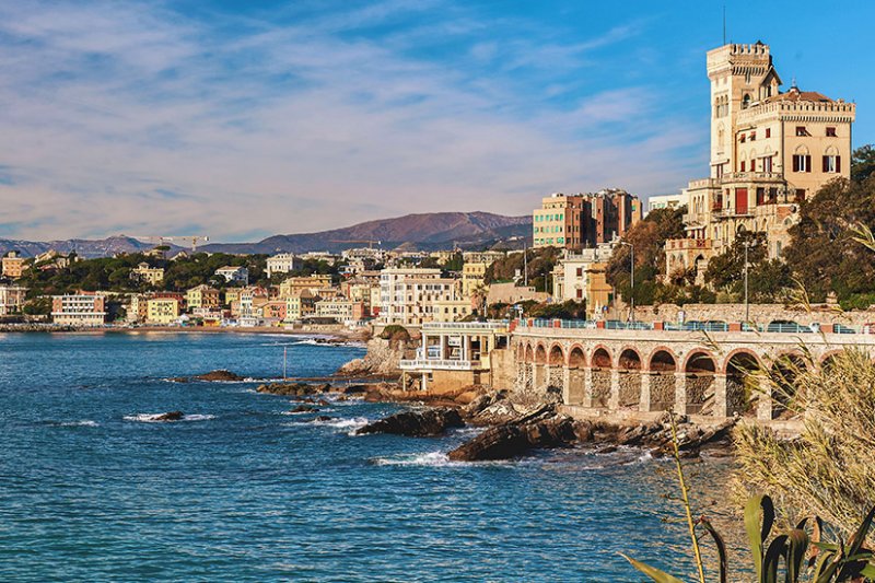 Genua: Sehenswürdigkeiten & Infos zur Hafenstadt in Italien