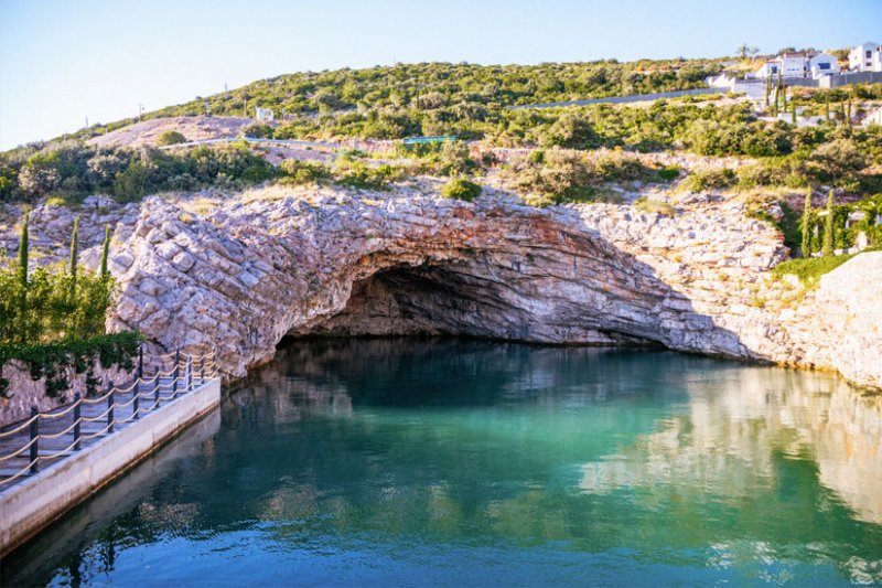 Tivat: Strände & Sehenswürdigkeiten an Montenegros Küste