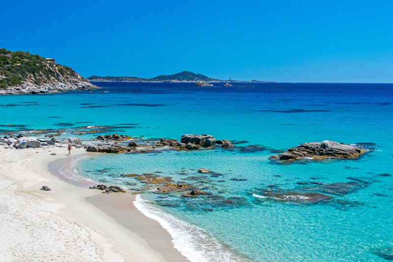 Villasimius: Strände & die Top Sehenswürdigkeiten im Ort