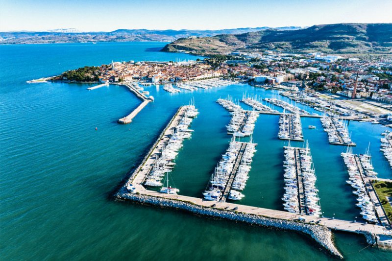 Izola: Strand & Sehenswürdigkeiten der Stadt in Slowenien
