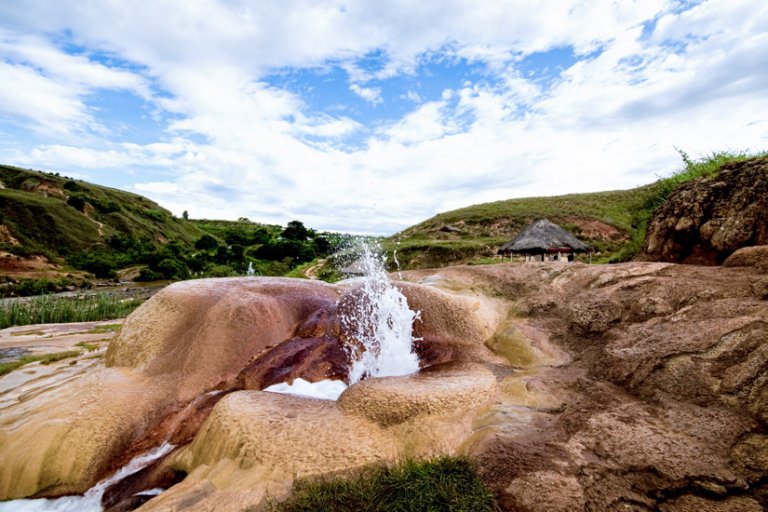 Geysire - Top 10 Quellen & Fontänen im Urlaub entdecken