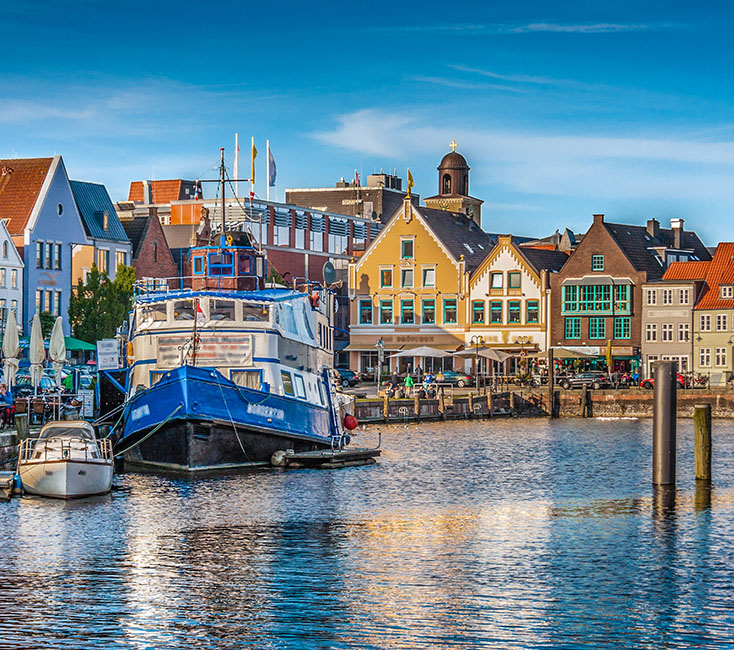 Husum: Sehenswürdigkeiten und Strand in der Husumer Bucht