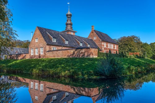 Husum: Sehenswürdigkeiten und Strand in der Husumer Bucht