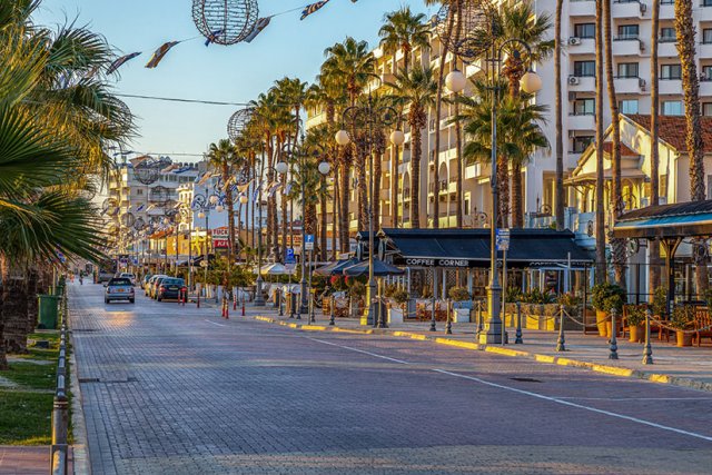 Larnaca – Sehenswürdigkeiten & Strände auf Zypern