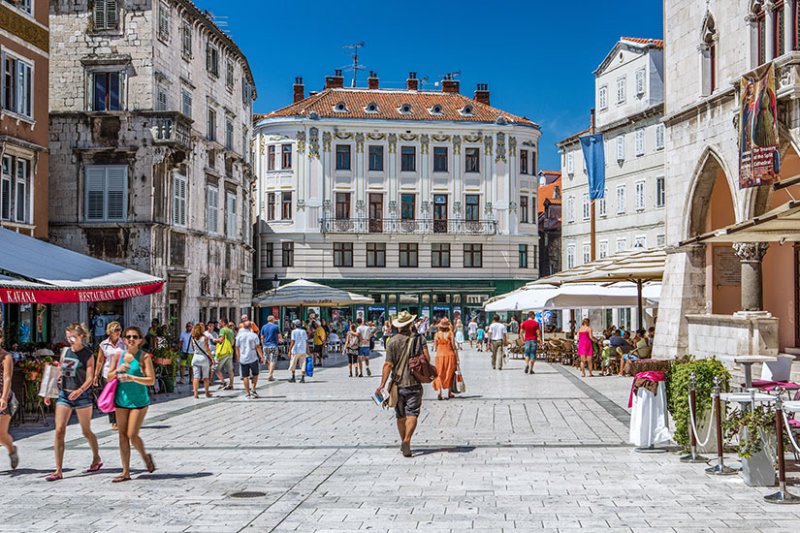 Brela: Strände und Kultur an der Adria in Kroatien