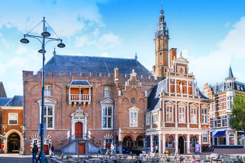 Haarlem im Norden der Niederlande: Windmühlen & Kultur