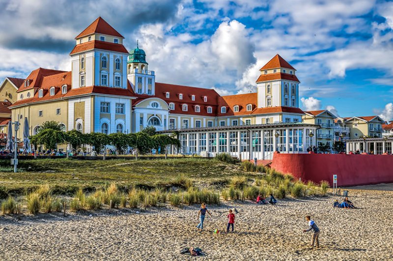 Binz: Dünenpark und Strände im Ostseebad auf Rügen