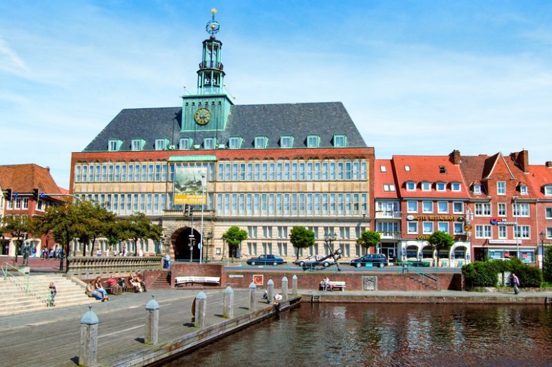 Emden: Sehenswürdigkeiten, Aktivitäten und Strand