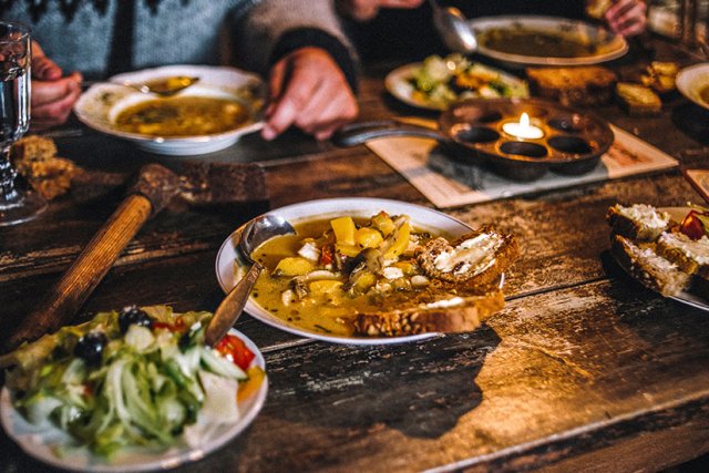 Islands Essen: Typische Spezialitäten im Urlaub erleben