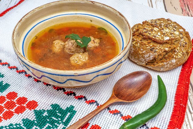 Rumänisches Essen: Typische Küche und Gerichte erleben