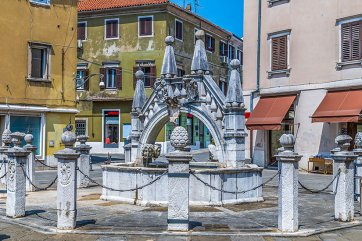 Koper in Slowenien: Strand, Sehenswürdigkeiten & Altstadt