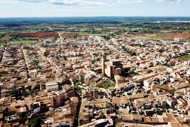 Llucmajor auf Mallorca: Strand, Sehenswürdigkeiten & mehr