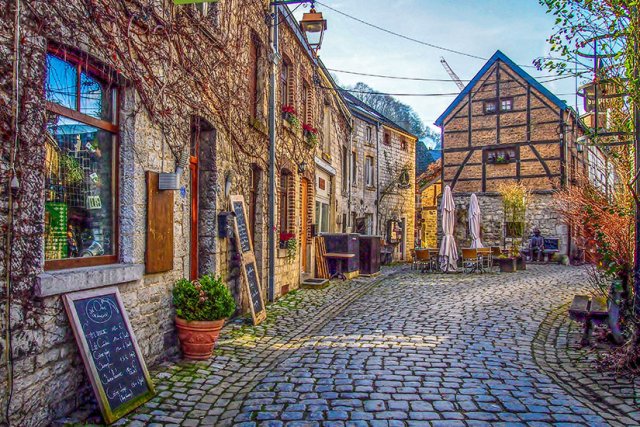 Durbuy: Entdeckt Belgiens Geheimtipp & seine Attraktionen