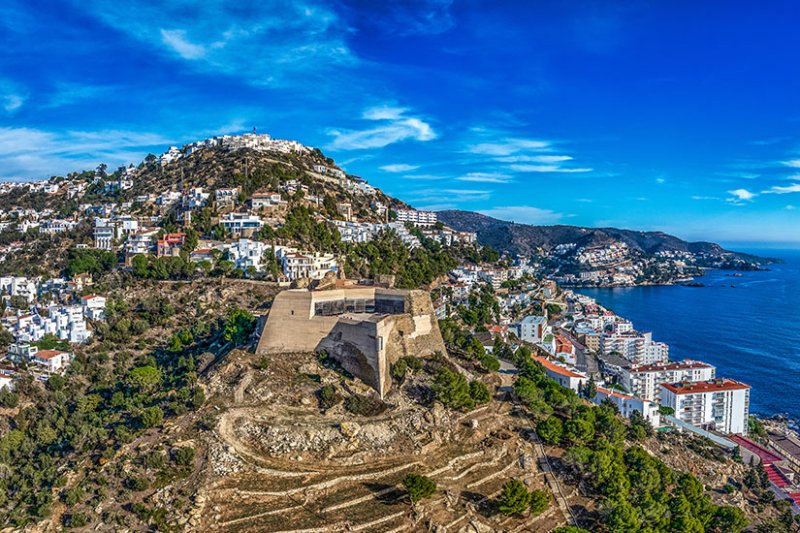 Roses in Spanien: Altstadt, Strand & Sehenswürdigkeiten