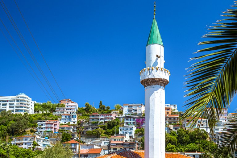 Ulcinj in Montenegro: Strand und Sehenswürdigkeiten