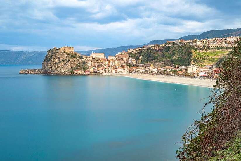 Reggio Calabria In Italien Sehensw rdigkeiten Und Str nde Reggio Calabria In Italien Sehensw rdigkeiten Und Str nde
