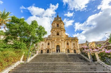 Modica in Sizilien: Altstadt und Top Sehenswürdigkeiten!